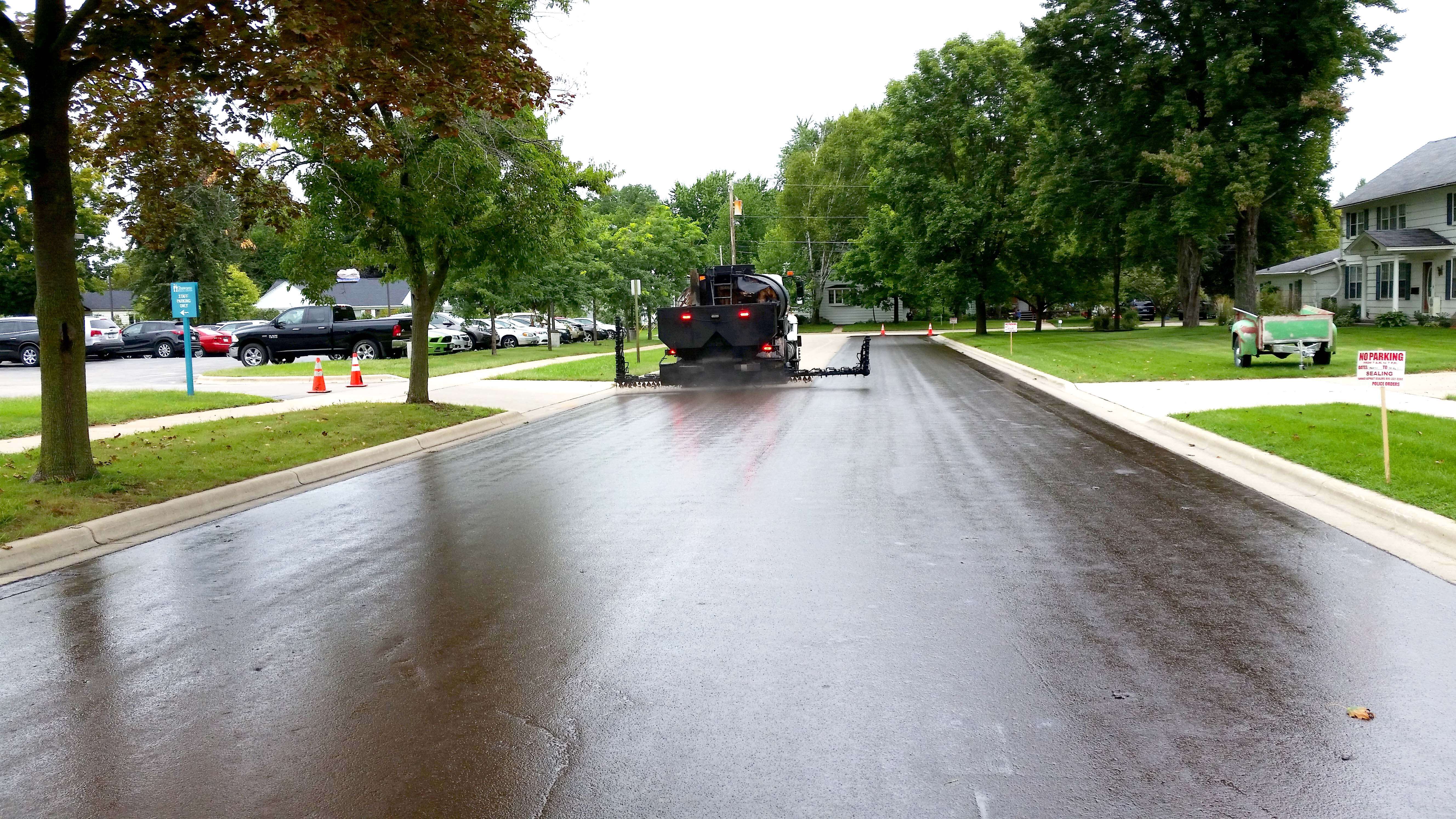 Asphalt Sealing - Fahrner Asphalt Sealers